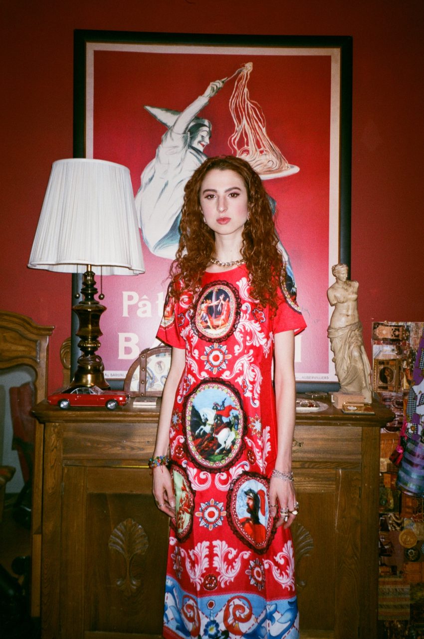 ABOUT – BECCA WILLOW MOSS